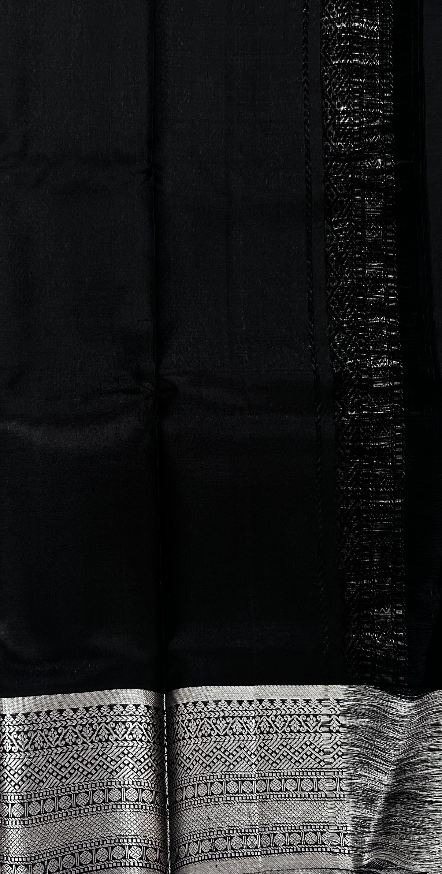 Venkatagiri Pattu Saree Grey Color | Black and Silver Zari Weaving ...