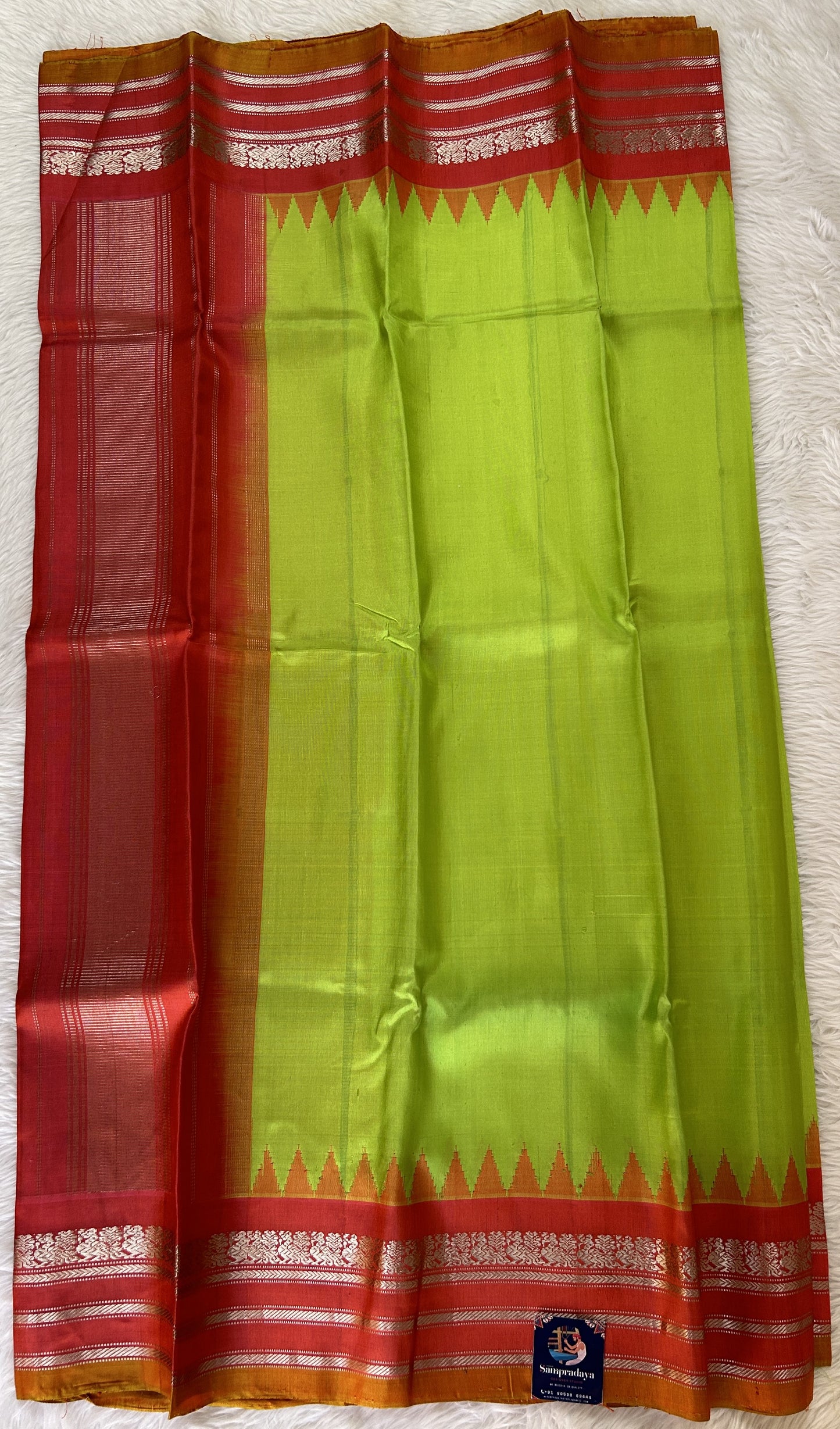 Gadwal Silk Saree Parrot Green Color With Pattu Dark Peach Gap Border ...