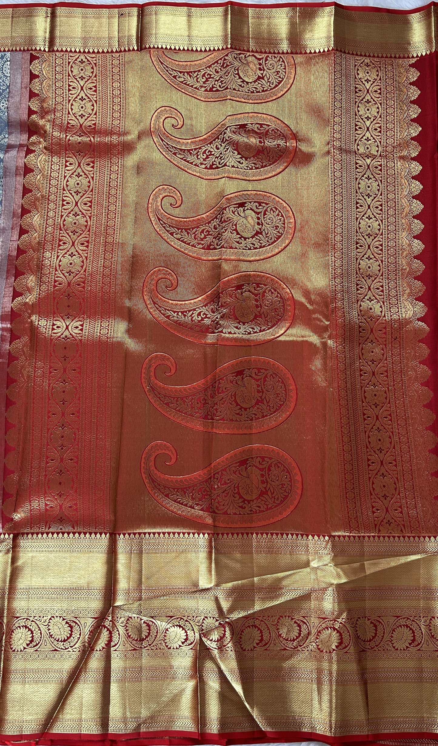 Kanjivaram Bridal Silk Saree Gray colored Saree complemented with a Re – Sampradaya Designer Studio