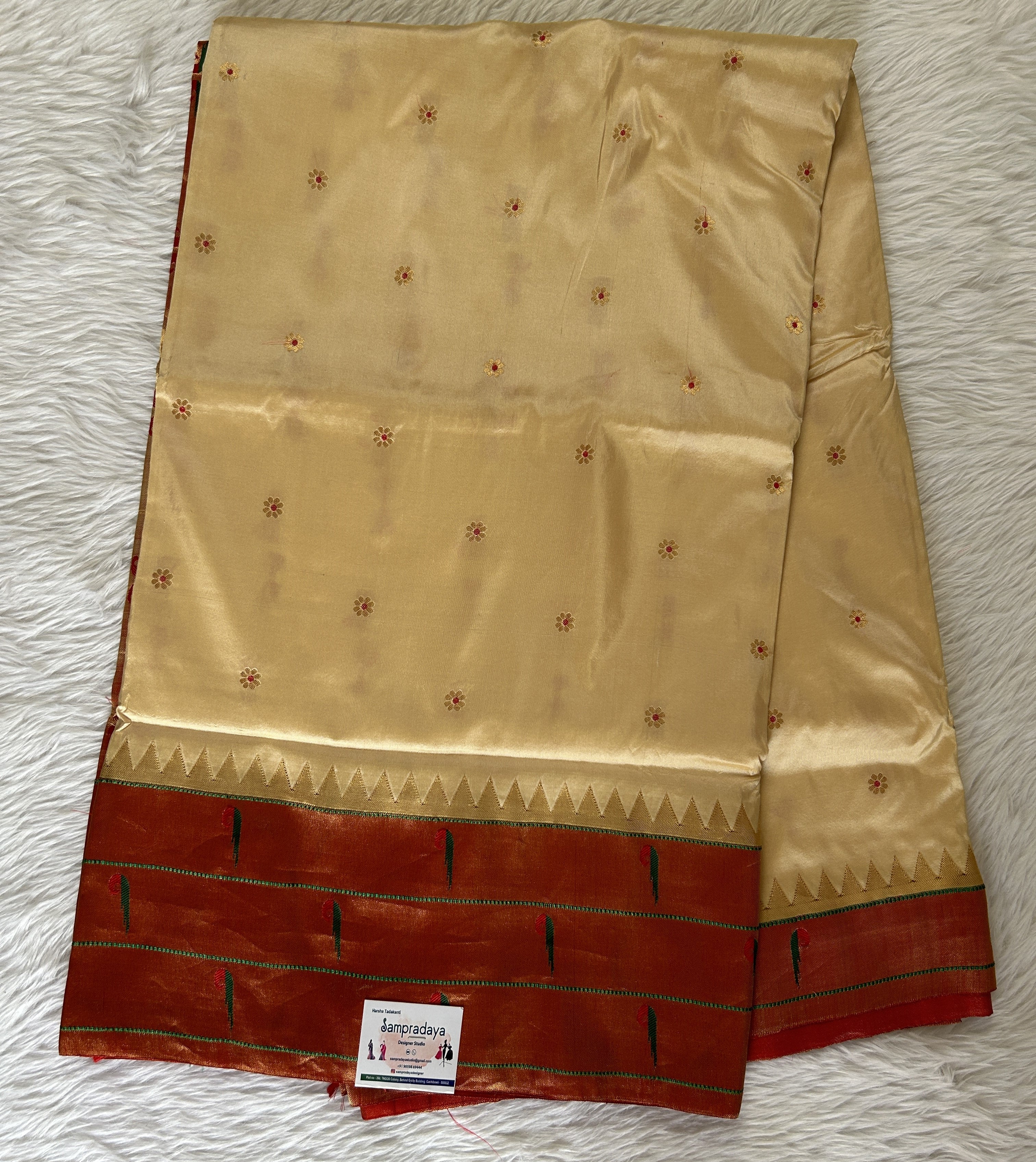 Paithani Silk Saree Cream Colored Saree Complemented With a Orange Col ...
