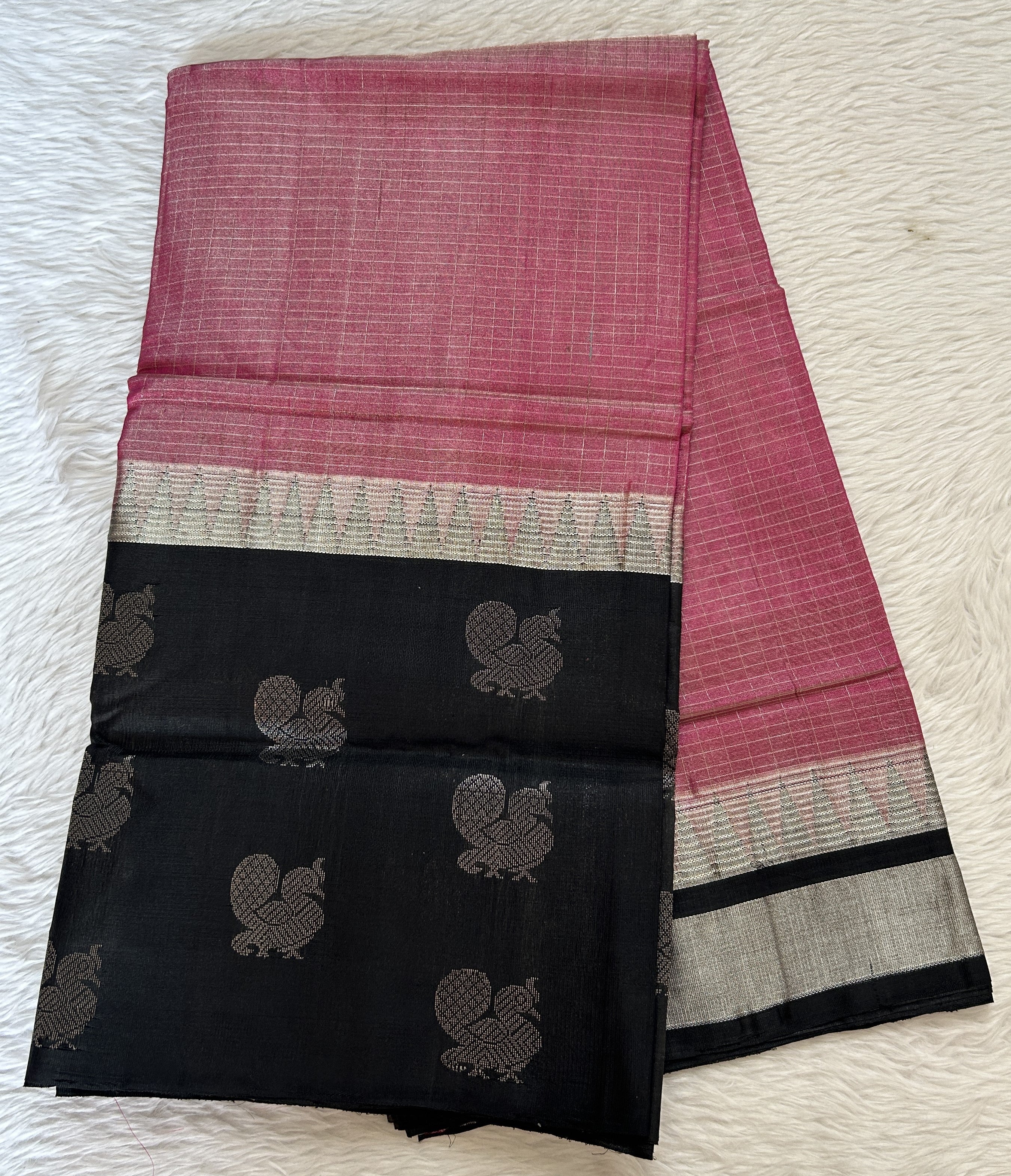 Venkatagiri Sico Saree Onion Pink Color with a Black Pattu Border ...